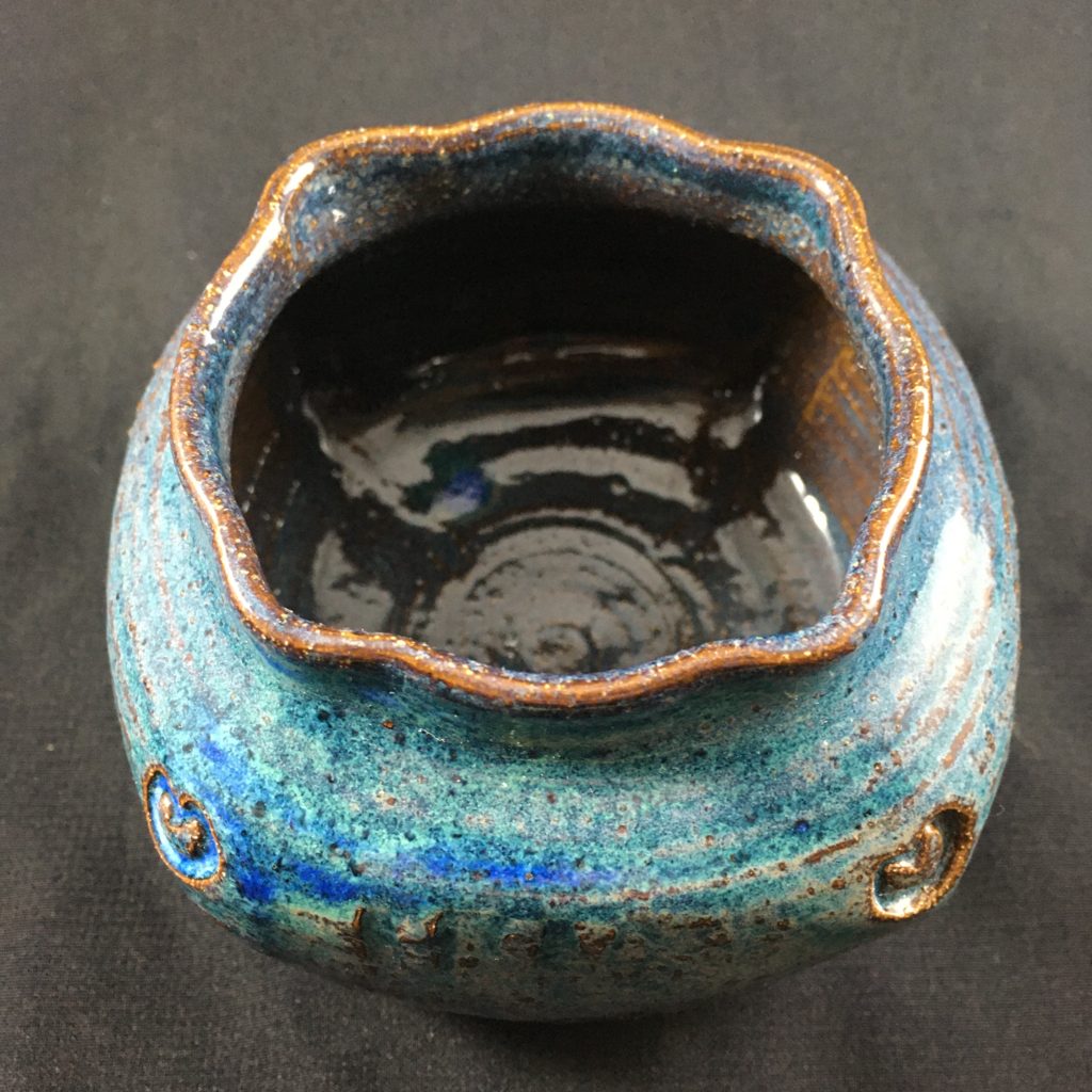 Primitive Mud Handcraft